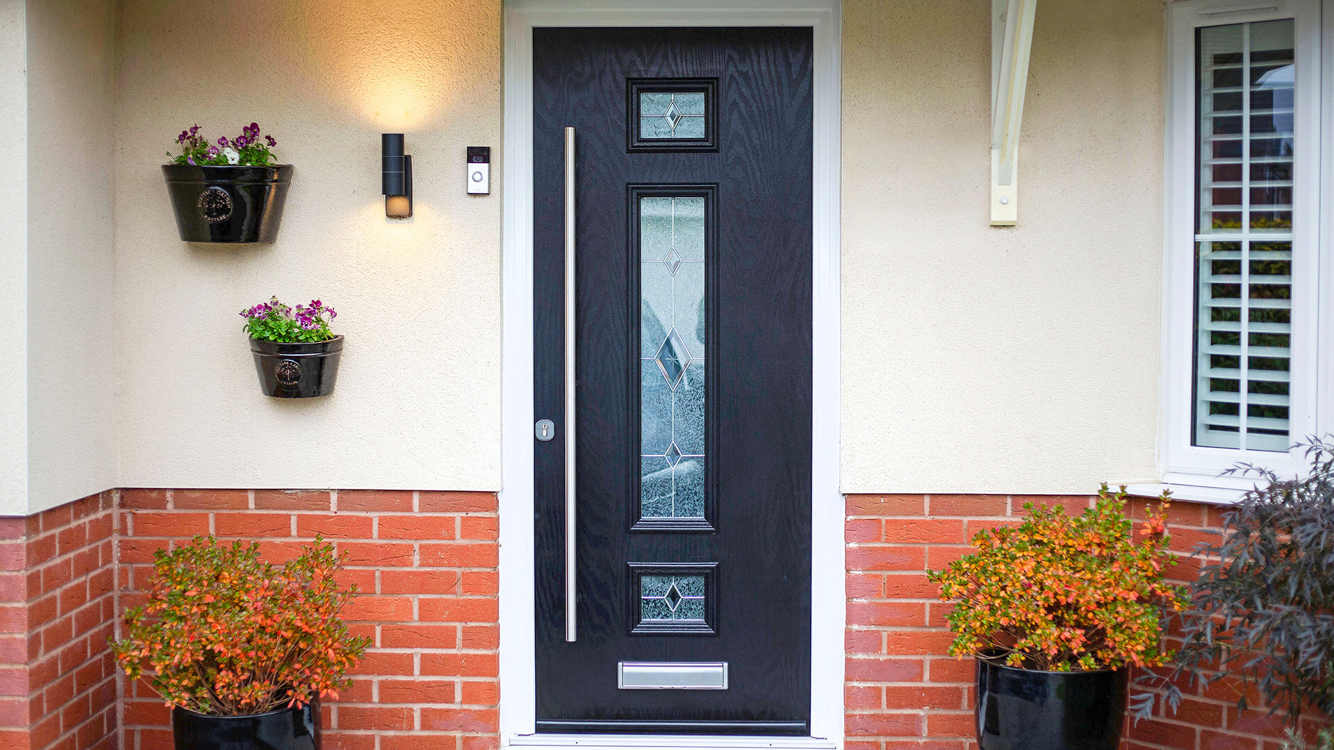 Adam's Dahlia Forté Door in Black | Contemporary Door